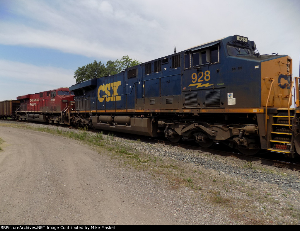 CSX 928